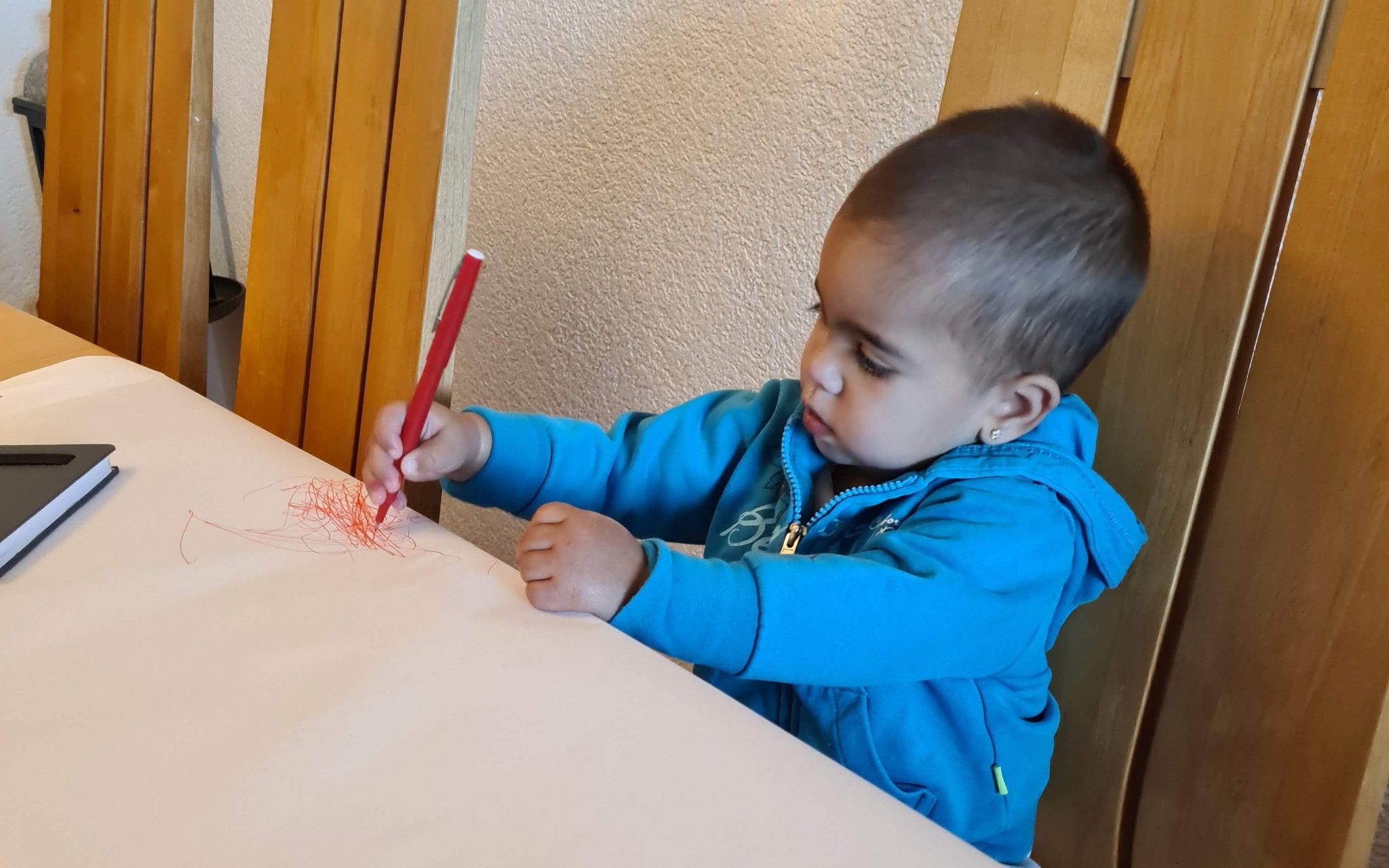 15 Activities to keep your kids busy while you work – These Fleeting Days